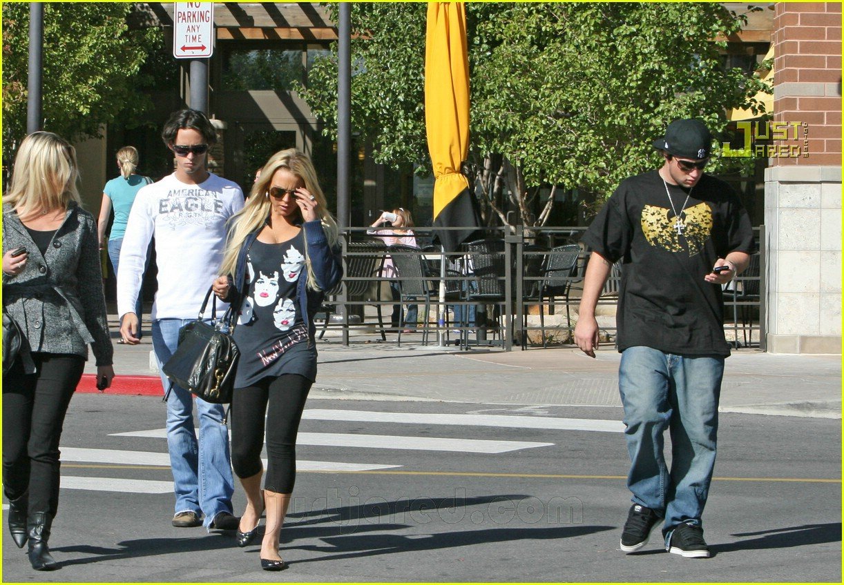 Riley Giles: Lindsay Lohan, Hold My Hand: Photo 654491 | Photos | Just ...