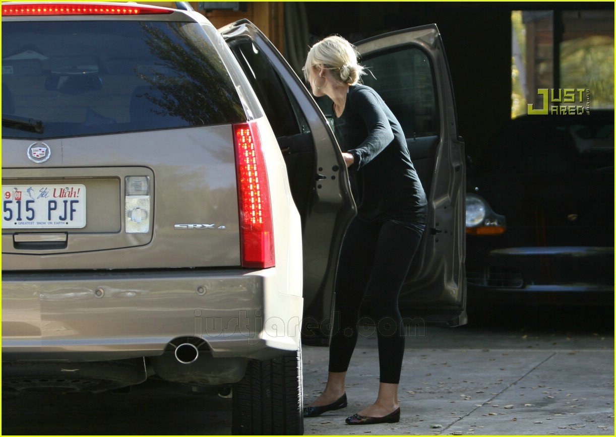 Riley Giles: Lindsay Lohan, Hold My Hand: Photo 654541 | Lindsay Lohan ...