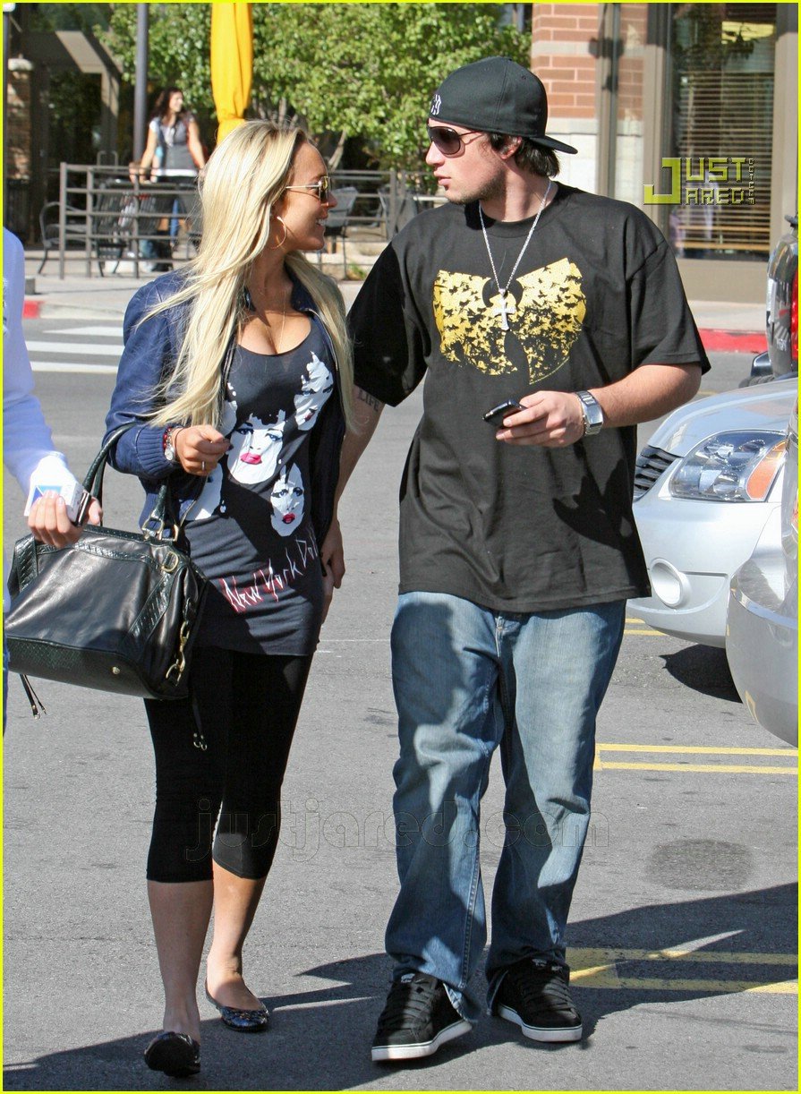 Riley Giles: Lindsay Lohan, Hold My Hand: Photo 654551 | Photos | Just ...