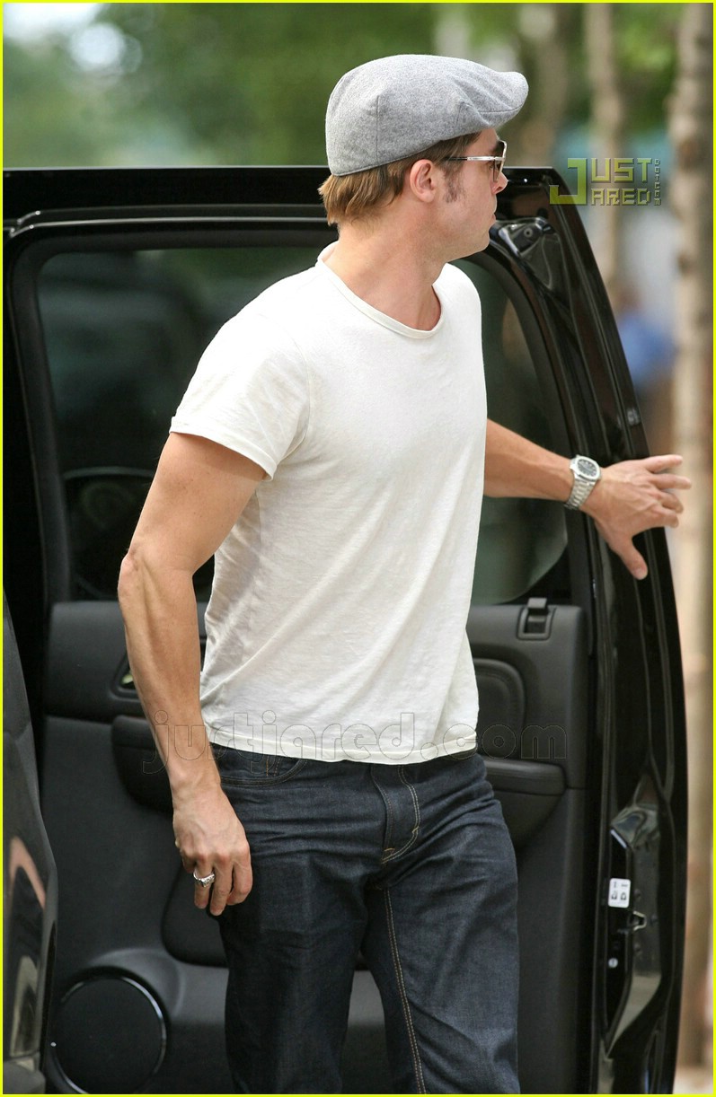 Maddox Receives a Helping Hand: Photo 630221 | Photos | Just Jared ...
