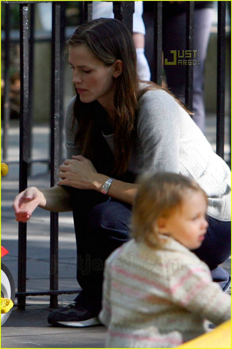 Violet Affleck is a $20 Dollar Bill Baby: Photo 659241 | Pictures ...