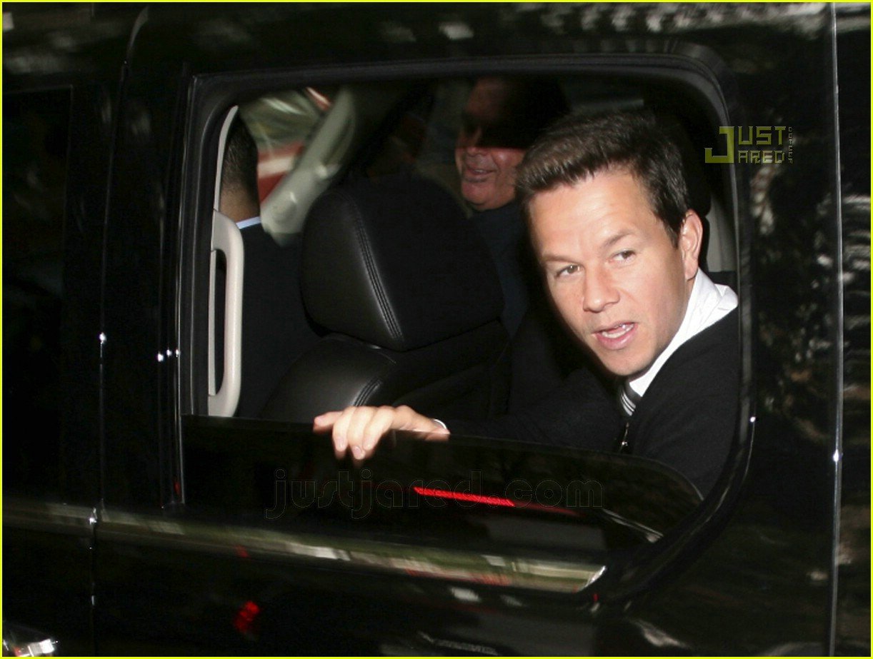 Photo: mark wahlberg crying girl 05 | Photo 647071 | Just Jared