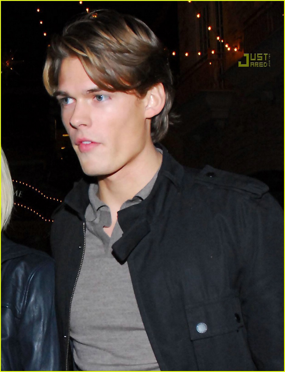 Paris Hilton & Alex Vaggo's Date Night Out: Photo 760461 | Photos ...