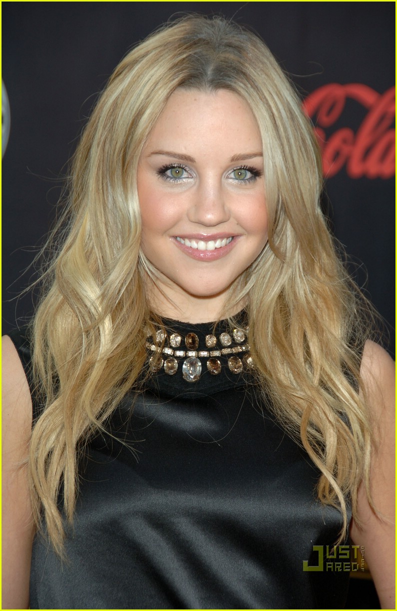Amanda Bynes @ 2007 American Music Awards: Photo 744841 | Photos | Just ...