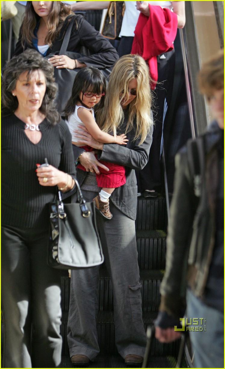 Daisy Ryan is a Glasses Girl: Photo 753861 | Photos | Just Jared ...