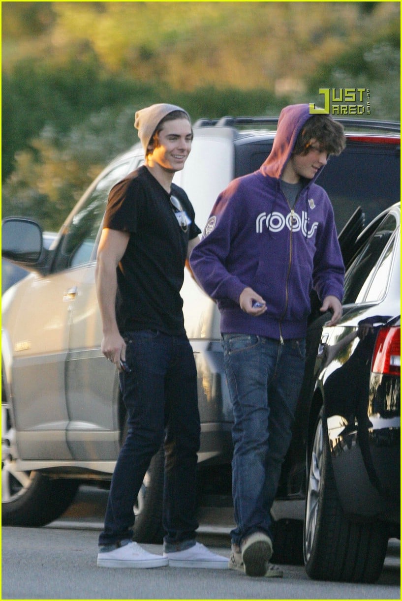 Dylan Efron: Zac's Brother Bonding Time: Photo 756551 | Photos | Just ...