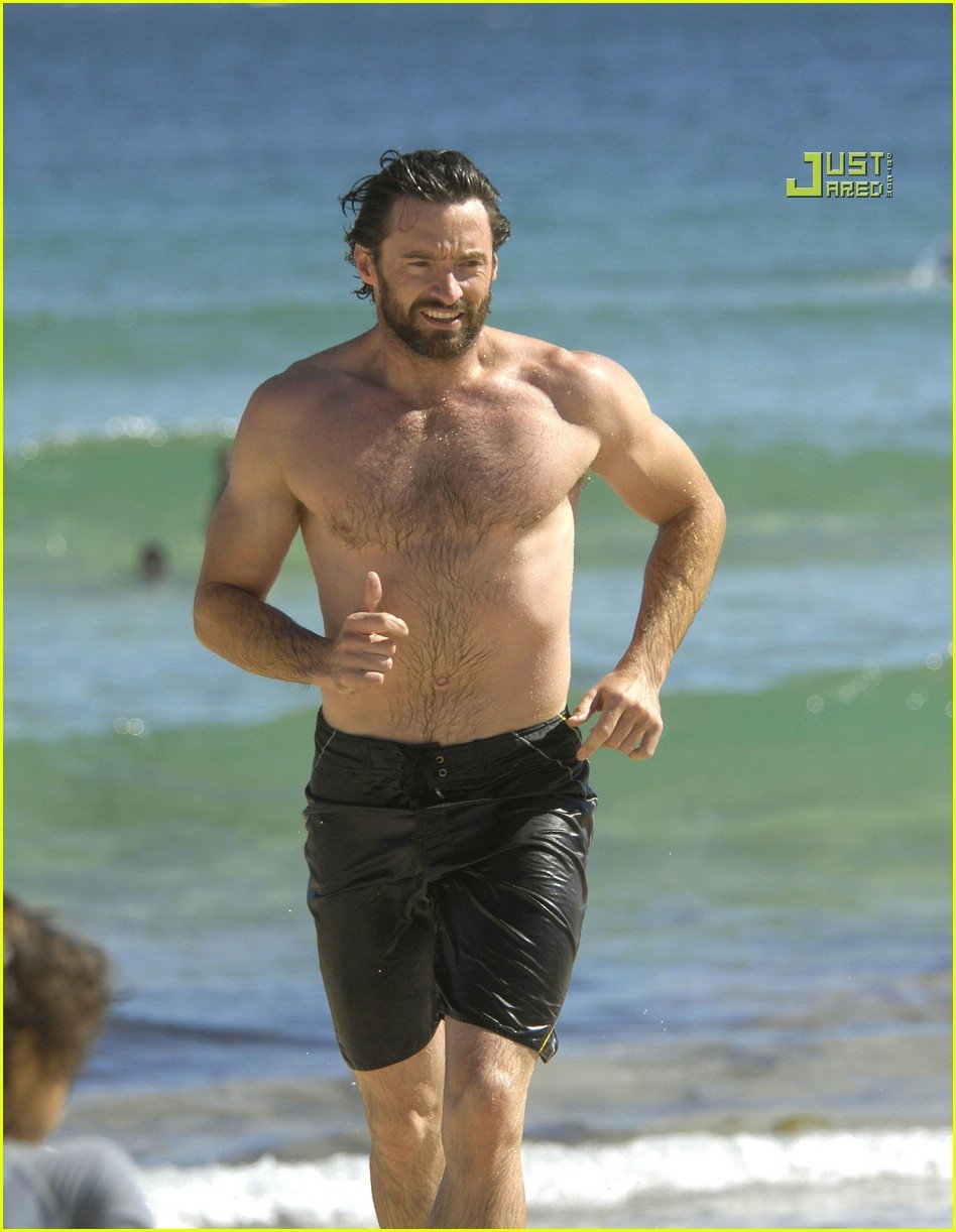 Hugh Shows Off Heroic Bod: Photo 727101 | Photos | Just Jared ...