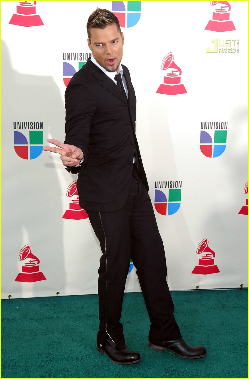 Ricky Martin @ Latin Grammys 2007: Photo 720081 | Photos | Just Jared ...