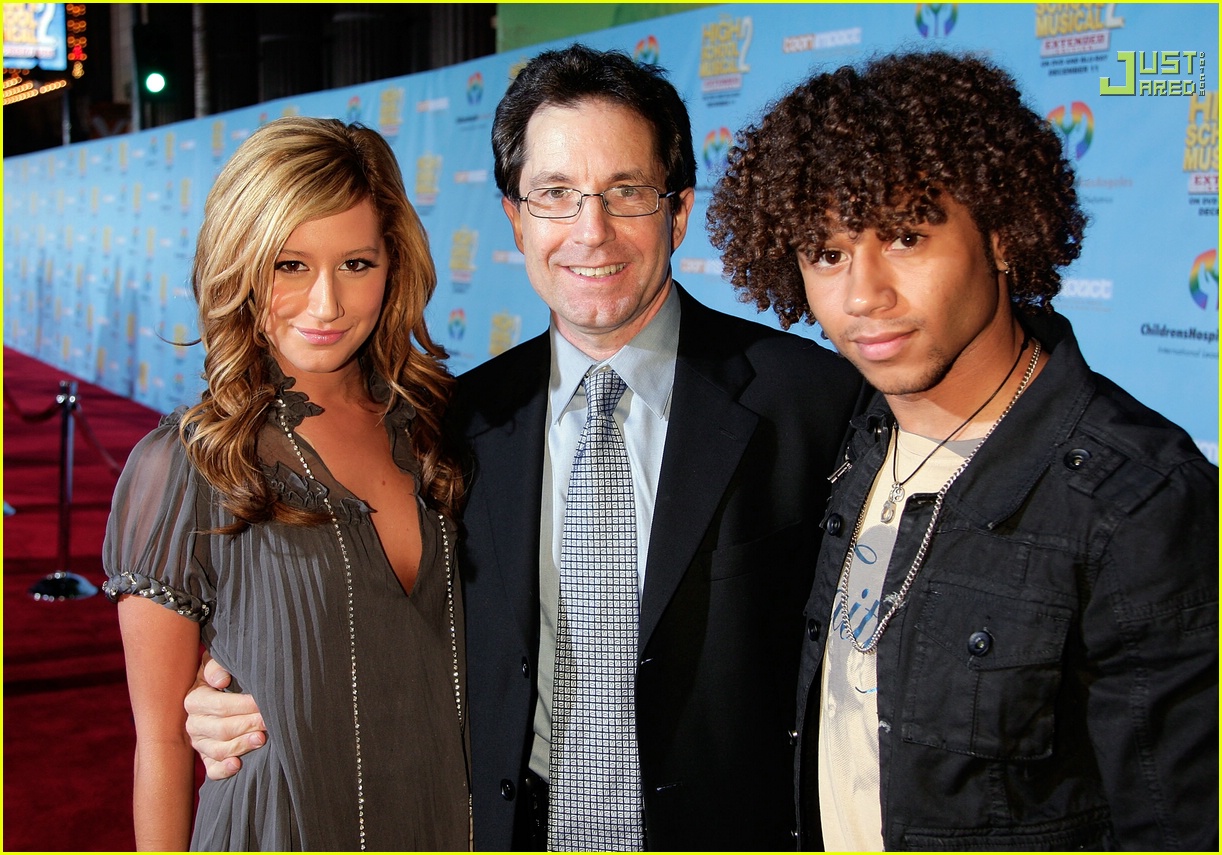 Ashley Tisdale @ 'High School Musical 2' DVD Release: Photo 748491 ...