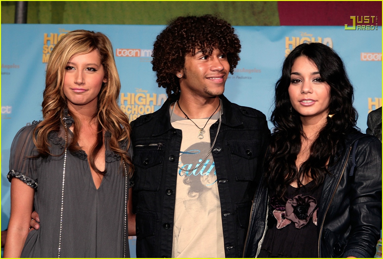 Ashley Tisdale @ 'High School Musical 2' DVD Release: Photo 748621 ...