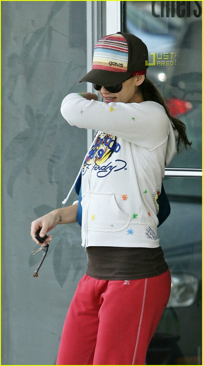 Jessica Alba: Don't Be Fooled by the Rocks That I Got: Photo 825621 ...