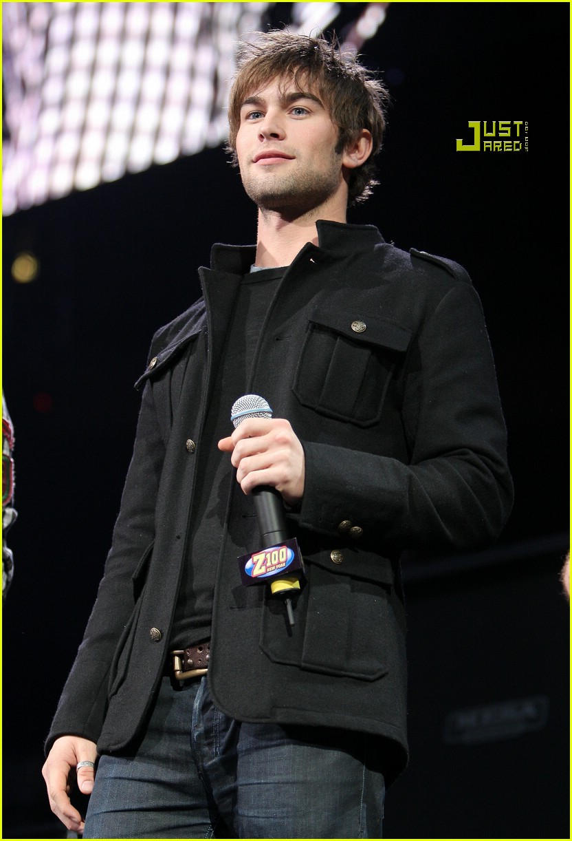 Chace Crawford says "Uh-Oh": Photo 804411 | Photos | Just Jared ...