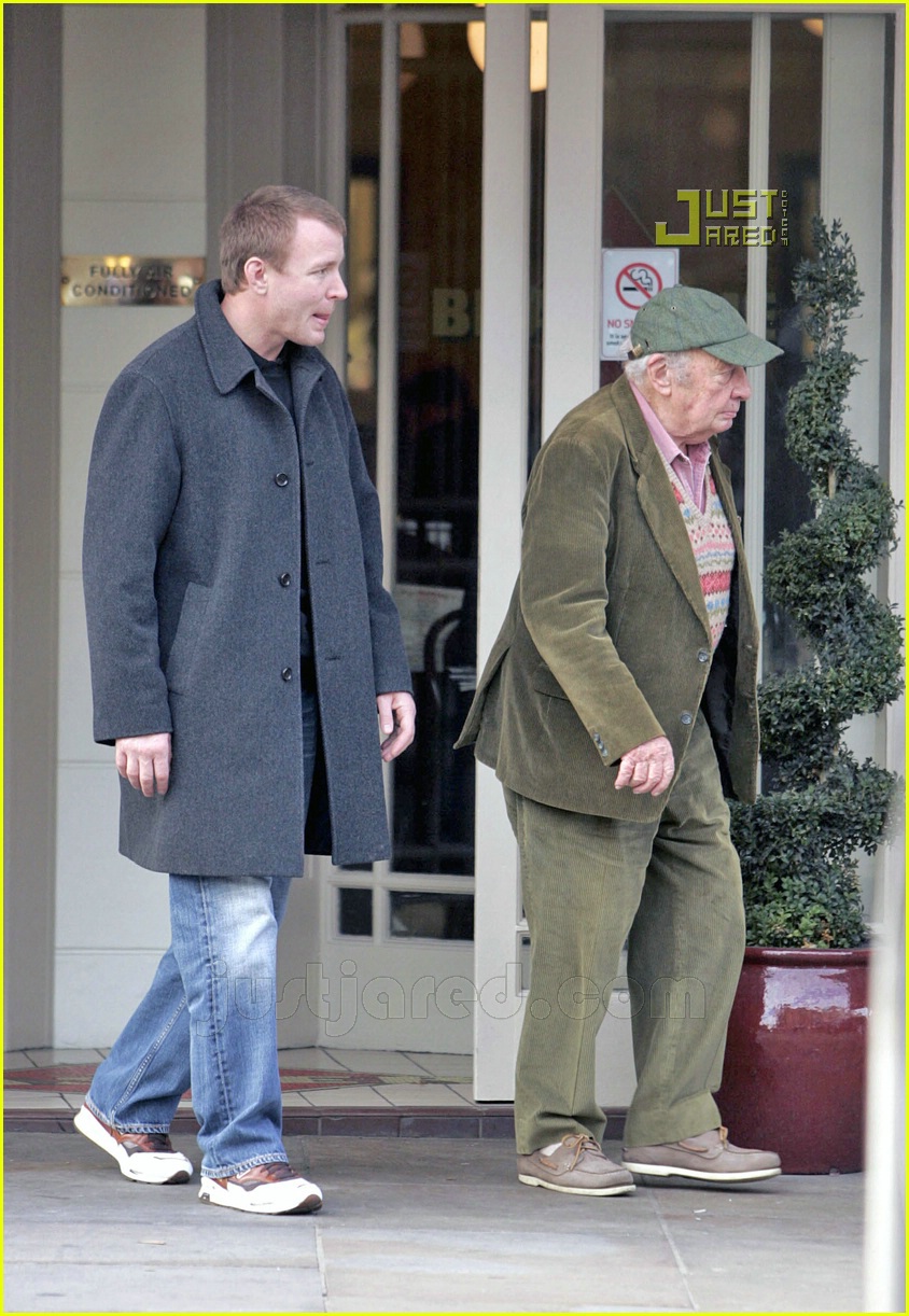 Rocco Ritchie's Guys Lunch Out: Photo 808111 | Photos | Just Jared ...