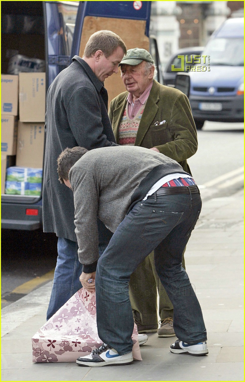 Rocco Ritchie's Guys Lunch Out: Photo 808121 | Pictures | Just Jared