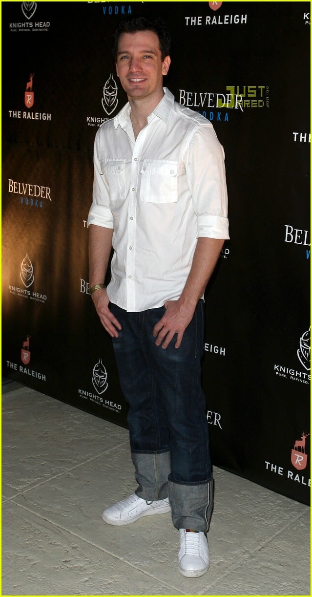 Chace & JC Ring in the New Year Together: Photo 827221 | Chace Crawford ...