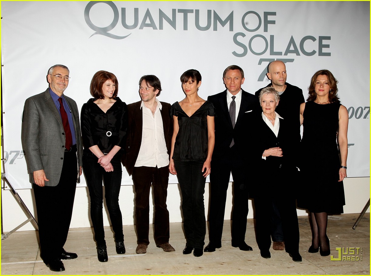 Daniel Craig Seeks His 'Quantum of Solace': Photo 879441 | Photos ...