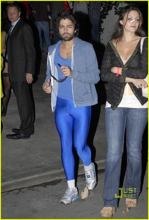 Adrian Grenier's Perky Package: Photo 890121 | Pictures | Just Jared