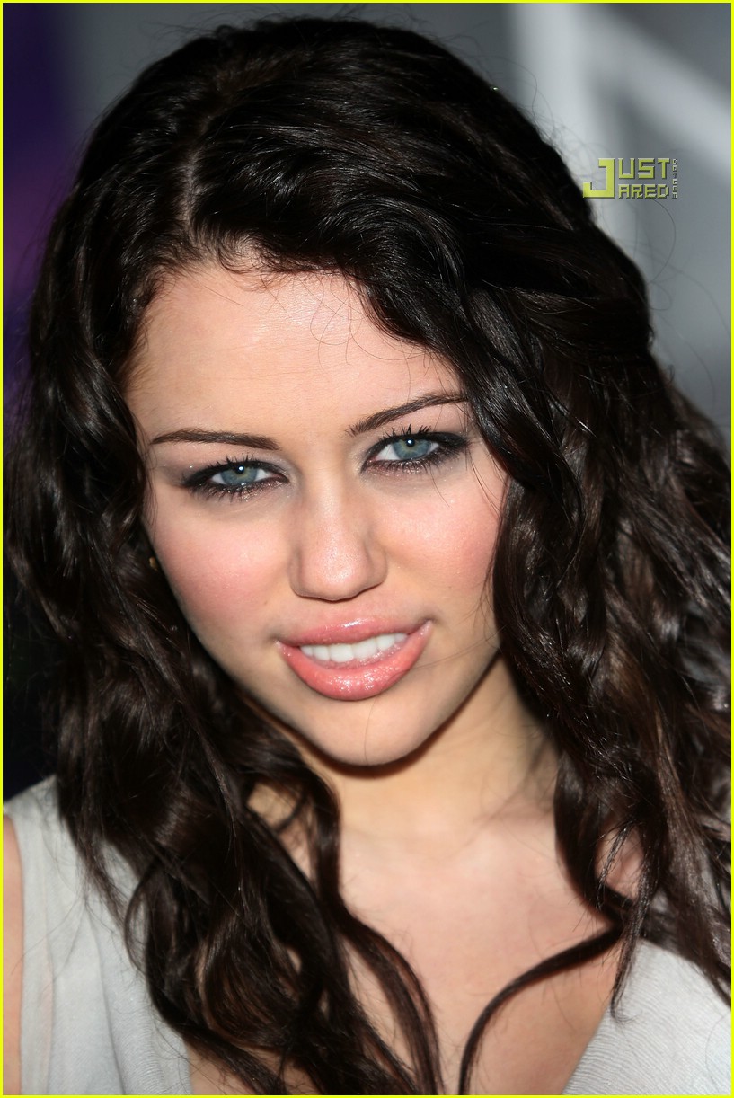 Miley Cyrus @ 'Hannah Montana' Premiere: Photo 864191 | Photos | Just ...