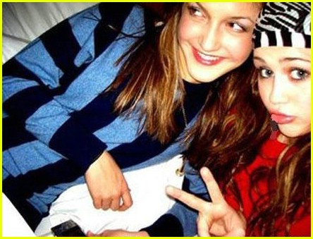 Smiley Miley Trumps Them All: Photo 828241 | Photos | Just Jared ...