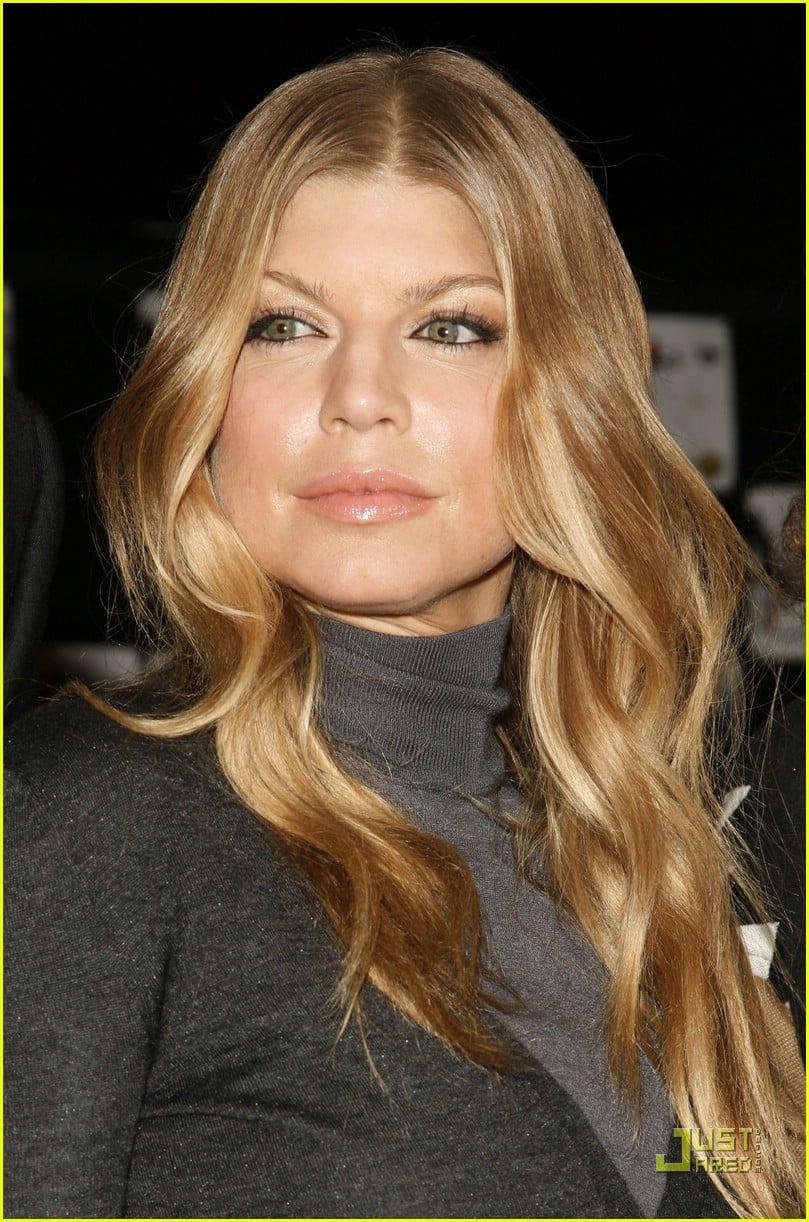 Fergie @ Grammys 2008: Photo 923321 | Photos | Just Jared: Celebrity News and Gossip | Entertainment
