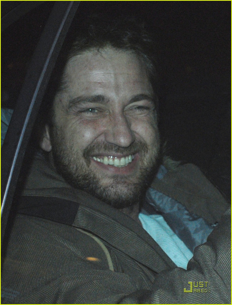 Gerard Butler and His Waverly Women: Photo 961041 | Photos | Just Jared ...