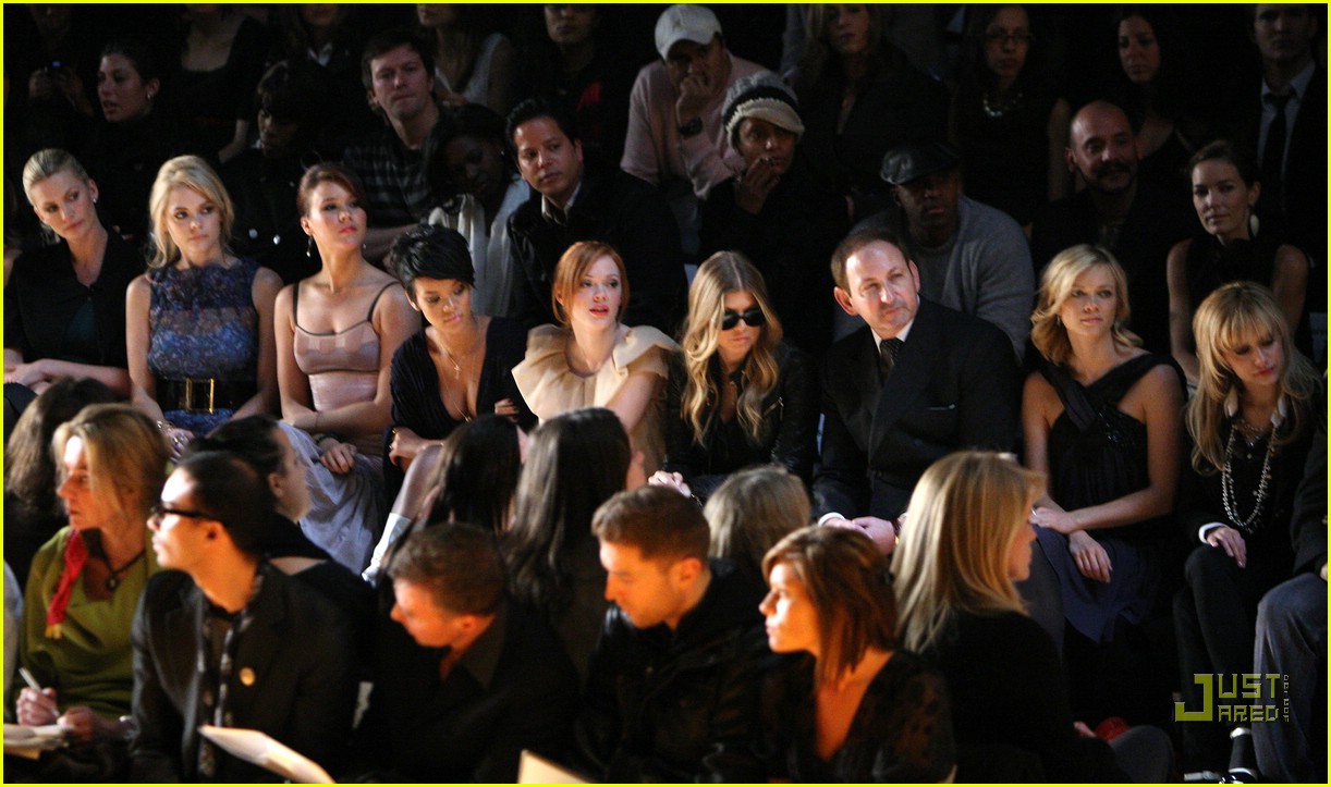 Rihanna @ NY Fashion Week: Photo 907031 | Photos | Just Jared ...