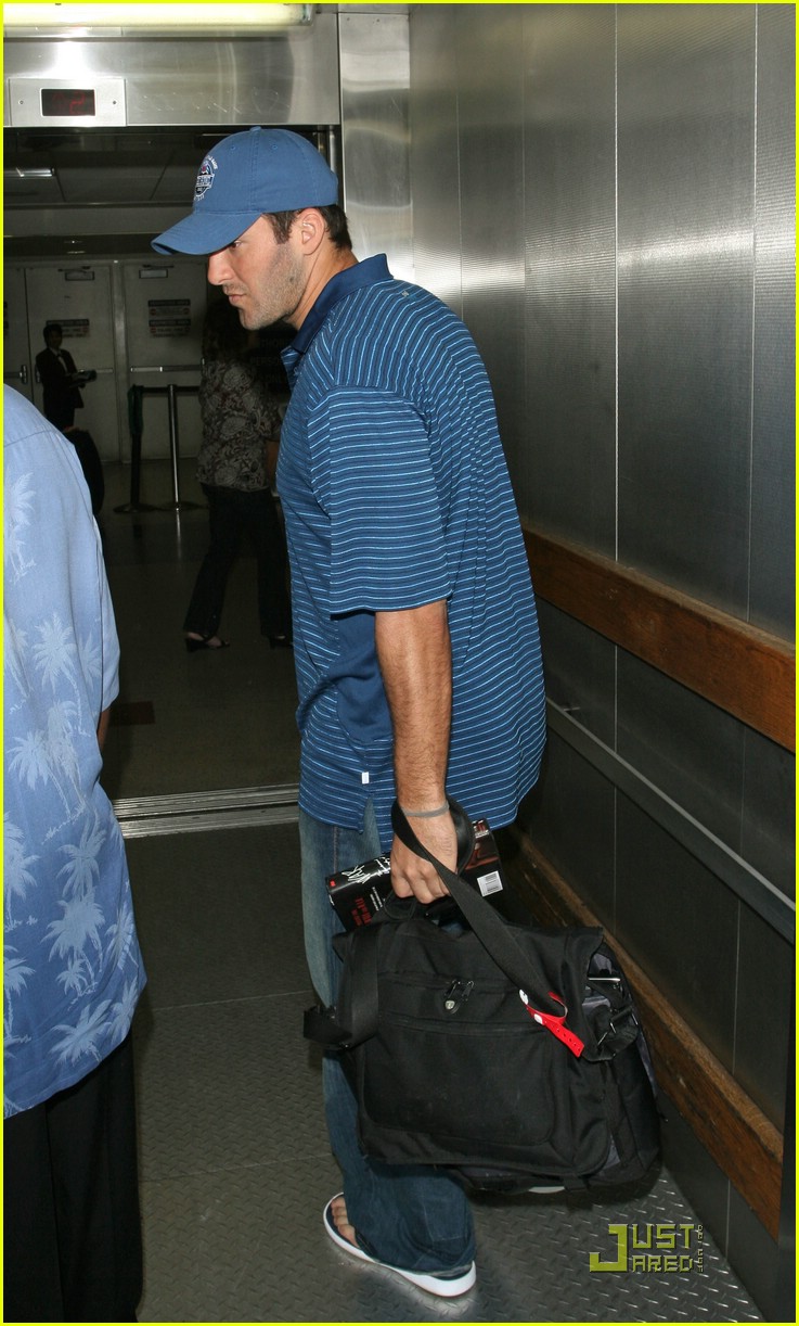 Romo-Simpson Rendezous?: Photo 931061 | Photos | Just Jared ...