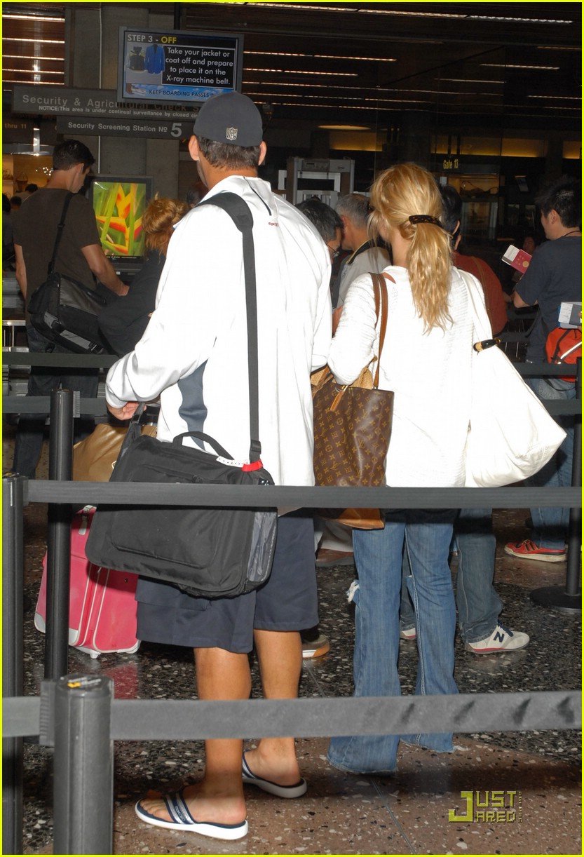 Jessica Simpson & Tony Romo's Hawaiian Vacation Comes to a Close: Photo ...