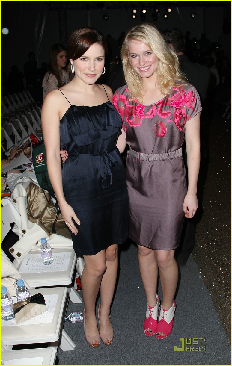 Sophia Bush Loves Metallic Minis: Photo 915911 | Photos | Just Jared ...