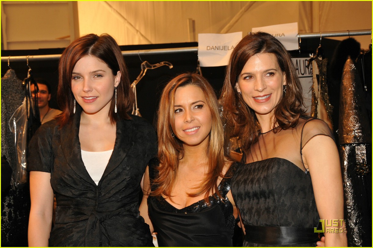 Sophia Bush Loves Metallic Minis: Photo 916101 | Sophia Bush Photos ...