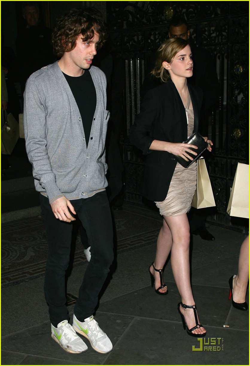 Emma Watson & Johnny Borrell: Unlikely Companions: Photo 928081 ...