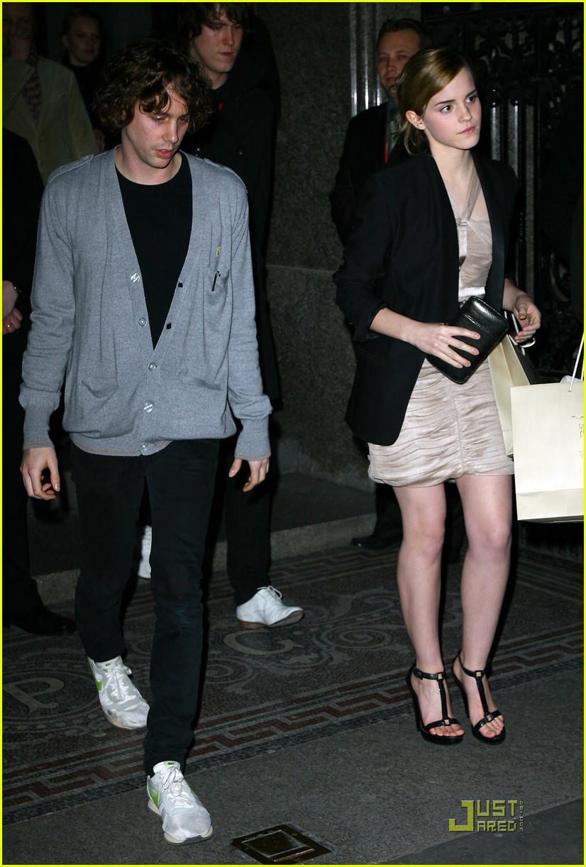 Emma Watson & Johnny Borrell: Unlikely Companions: Photo 928141 ...