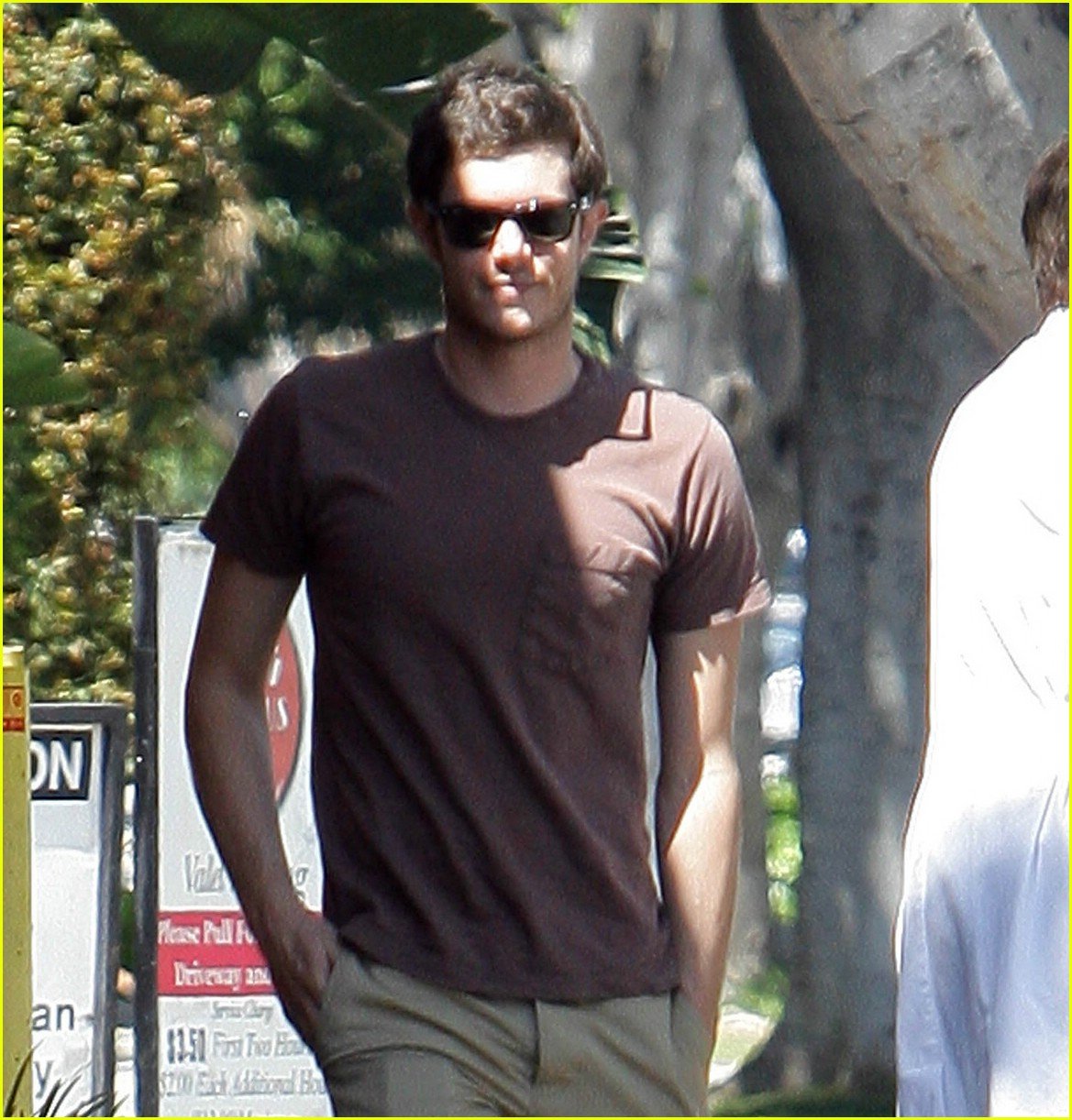 Adam Brody is a Hot Lead Singer: Photo 1022081 | Photos | Just Jared ...