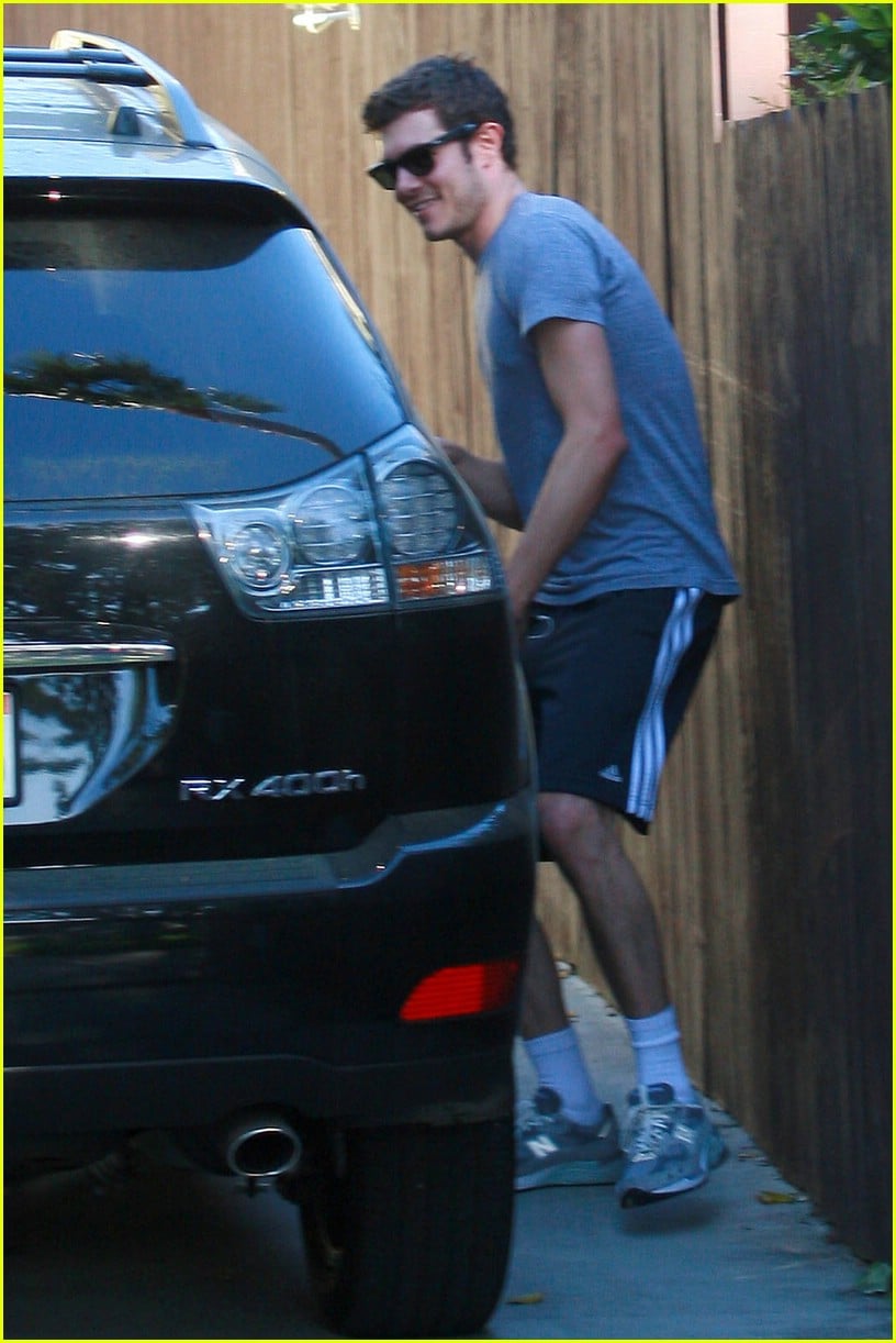Adam Brody is a Workout Wonder: Photo 1002571 | Photos | Just Jared ...