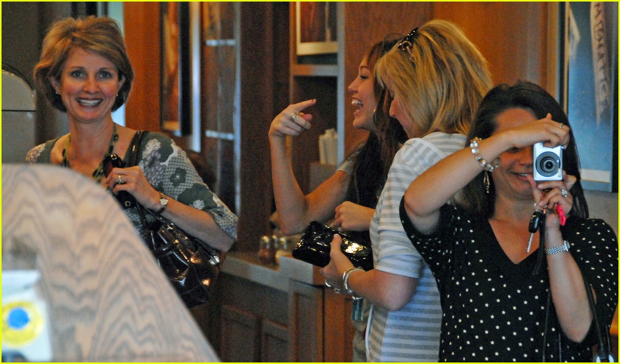 Miley Cyrus: Two Peaces in a Pod: Photo 996641 | Photos | Just Jared ...