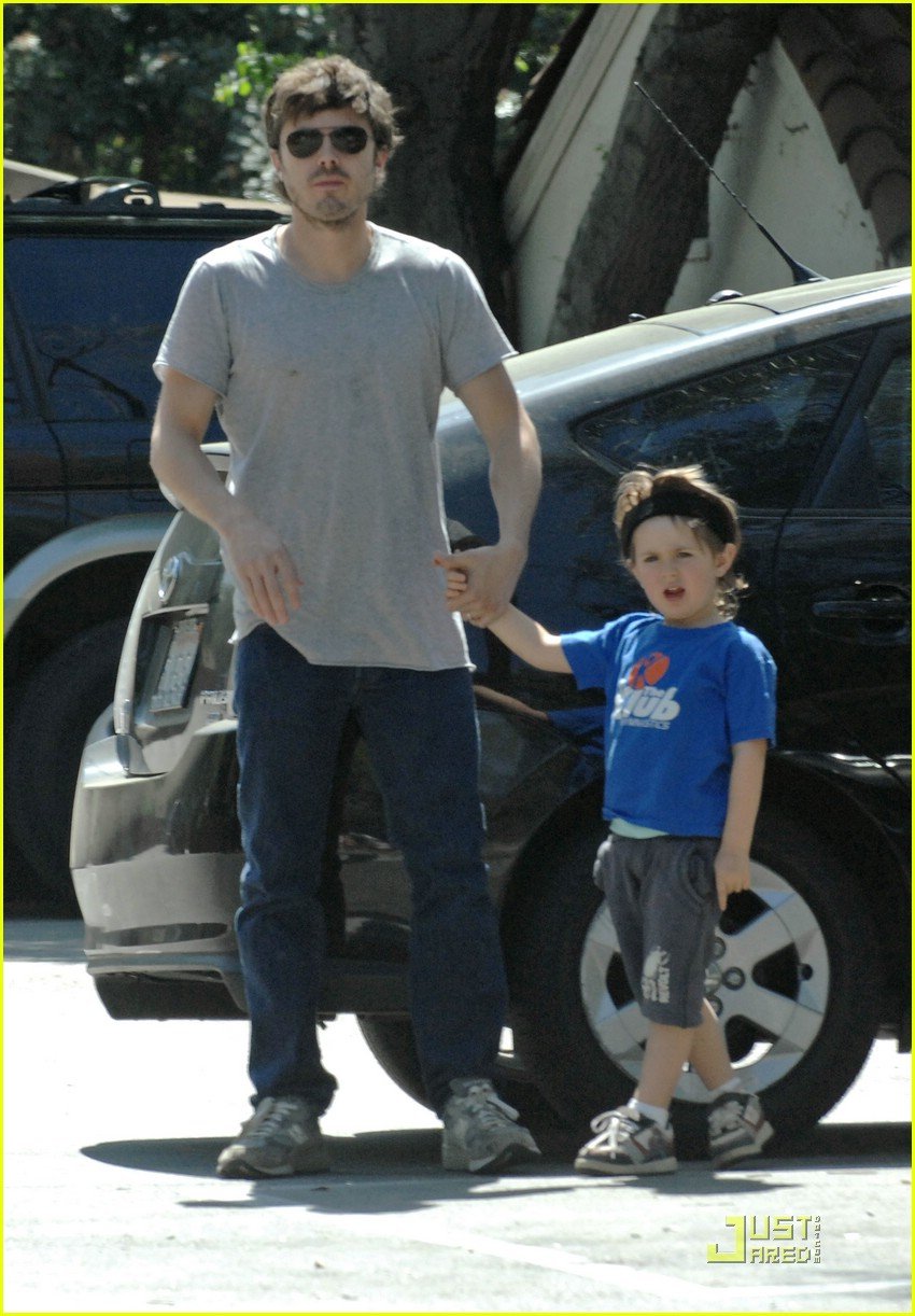 Indiana Affleck and the Temple of Los Angeles: Photo 1027281 | Pictures ...