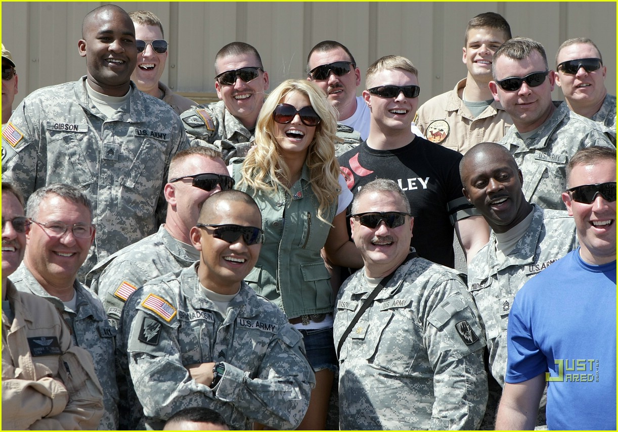 Jessica Simpson Performs "Operation MySpace": Photo 982701 | Pictures ...