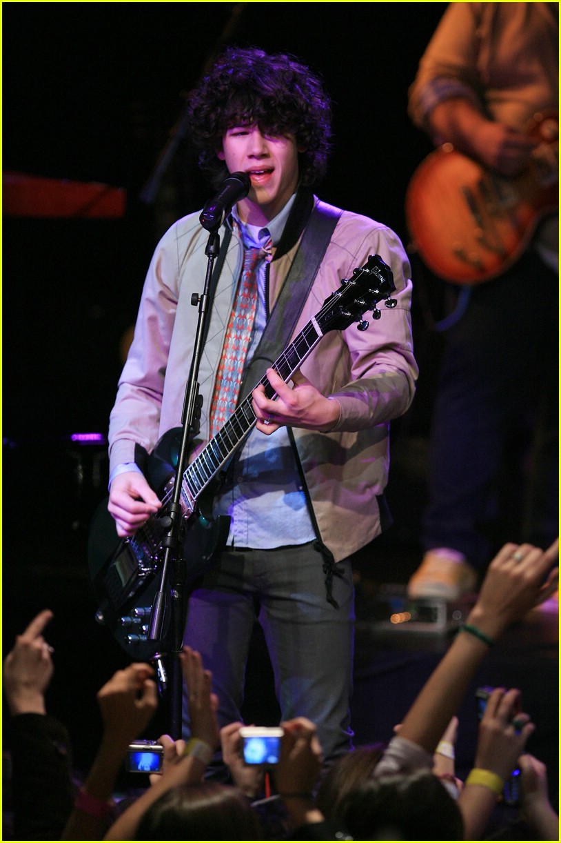 The Jonas Brothers are Hard Rockers: Photo 1011551 | Pictures | Just Jared