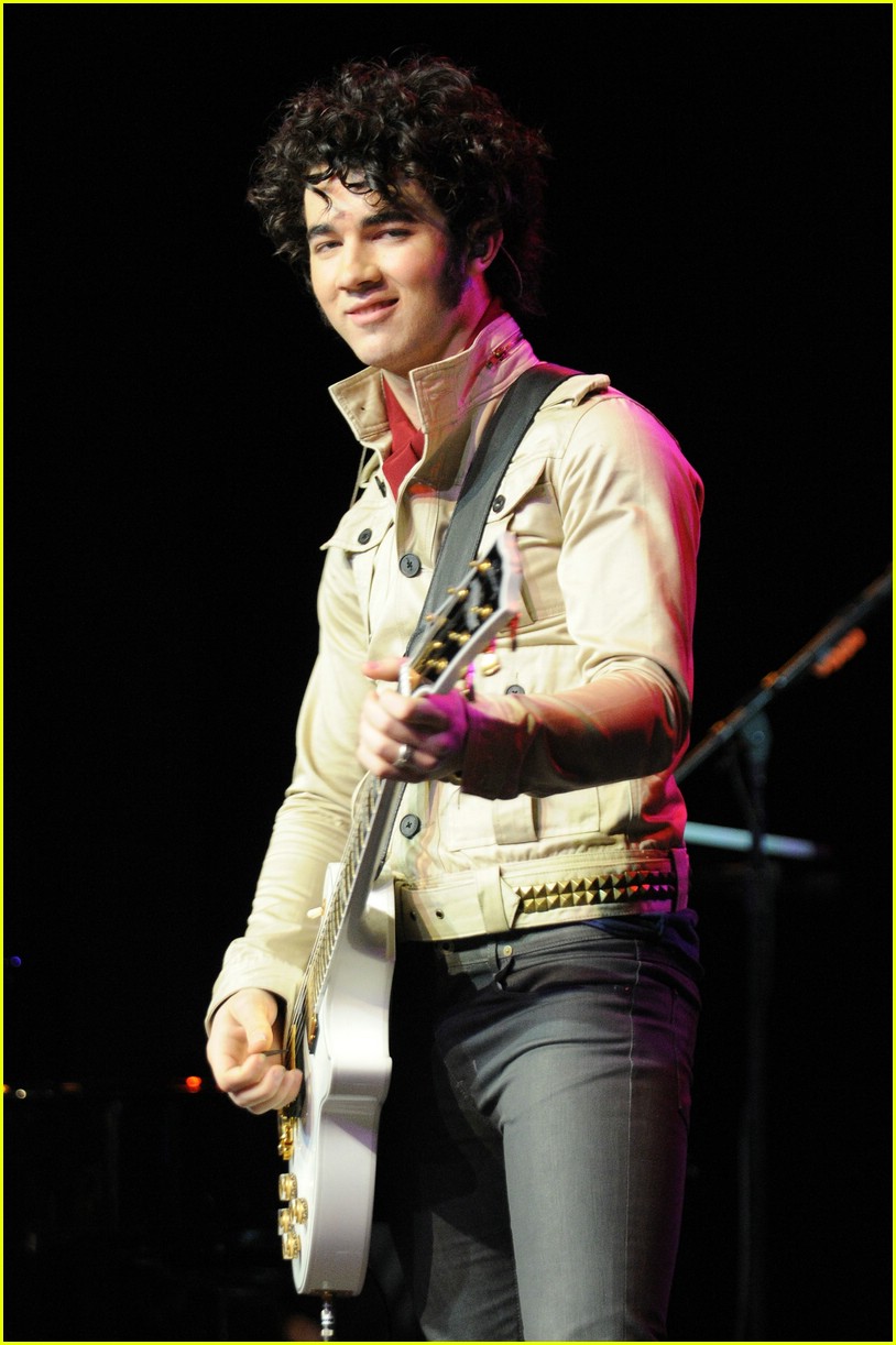 The Jonas Brothers are Hard Rockers: Photo 1011561 | Photos | Just ...