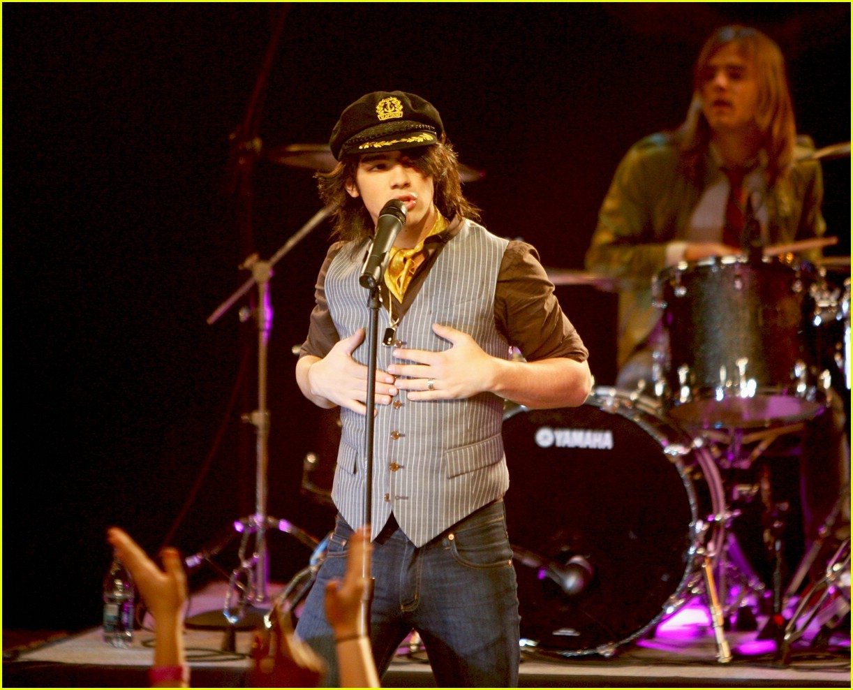 The Jonas Brothers are Hard Rockers: Photo 1011721 | Photos | Just ...