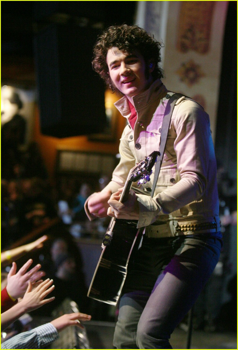 The Jonas Brothers are Hard Rockers: Photo 1011981 | Photos | Just ...
