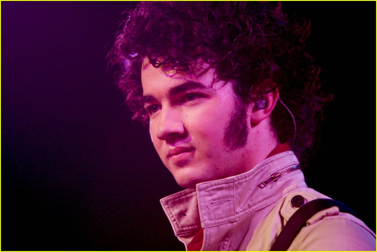 The Jonas Brothers are Hard Rockers: Photo 1012191 | Pictures | Just Jared