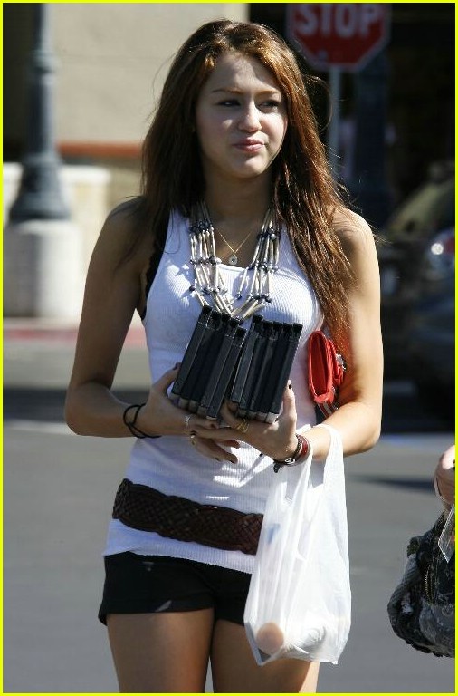 Miley Cyrus Gives Private Jet Preview: Photo 984011 | Photos | Just ...