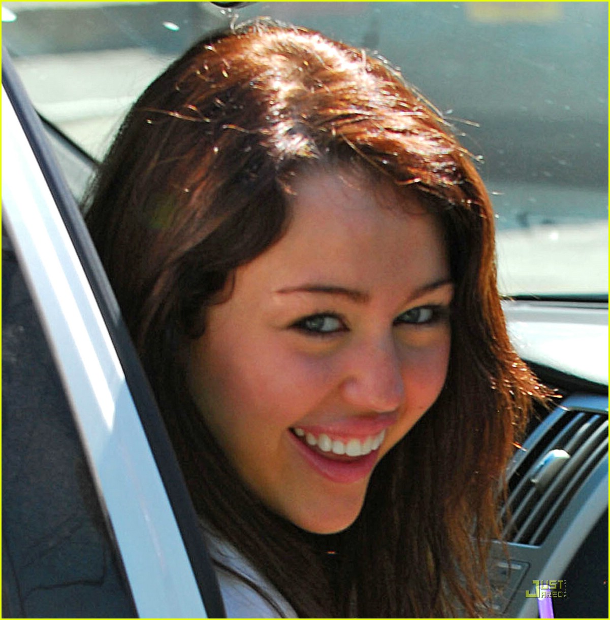 Miley Cyrus is a Peace Sign Psycho: Photo 980151 | Photos | Just Jared ...
