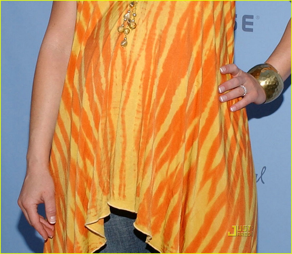 Elisabeth Röhm: Law & Order - Special Baby Unit: Photo 982011 | Photos ...