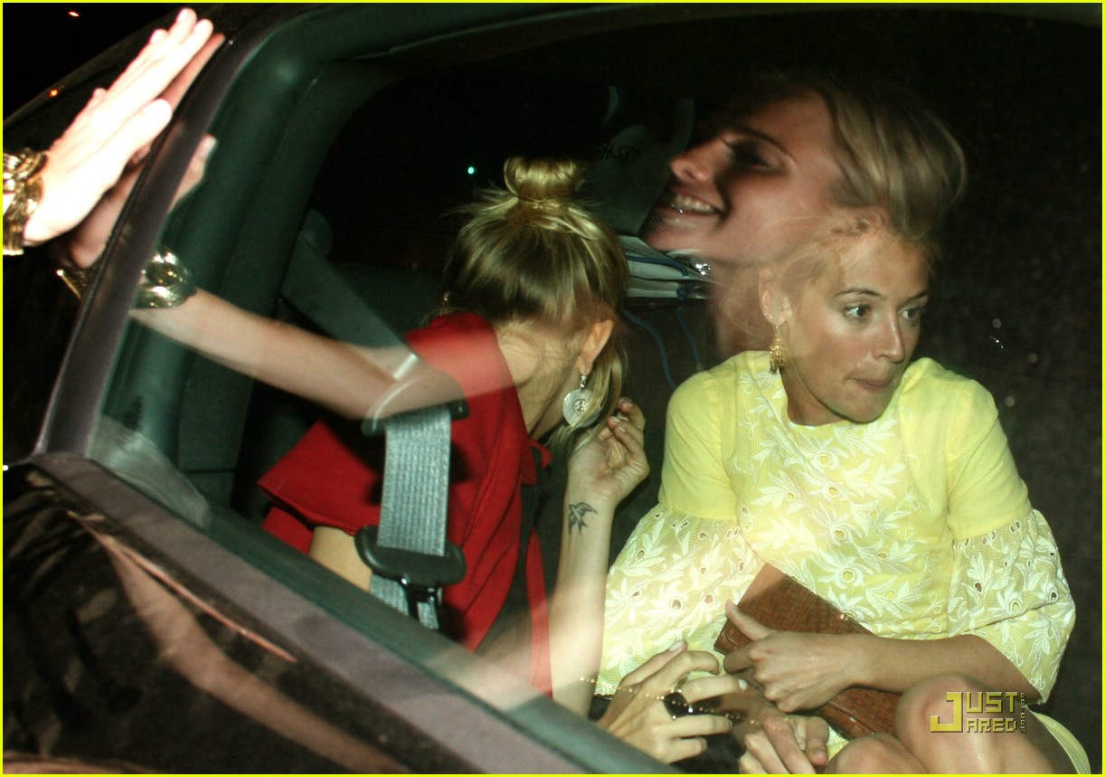 Sienna Miller & Cat Deeley's Dinner Date: Photo 1019751 | Photos | Just ...