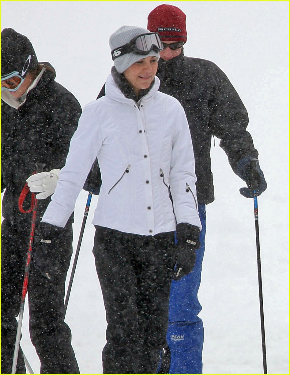 Photo: prince william kate middleton skiing 04 | Photo 1001181 | Just Jared