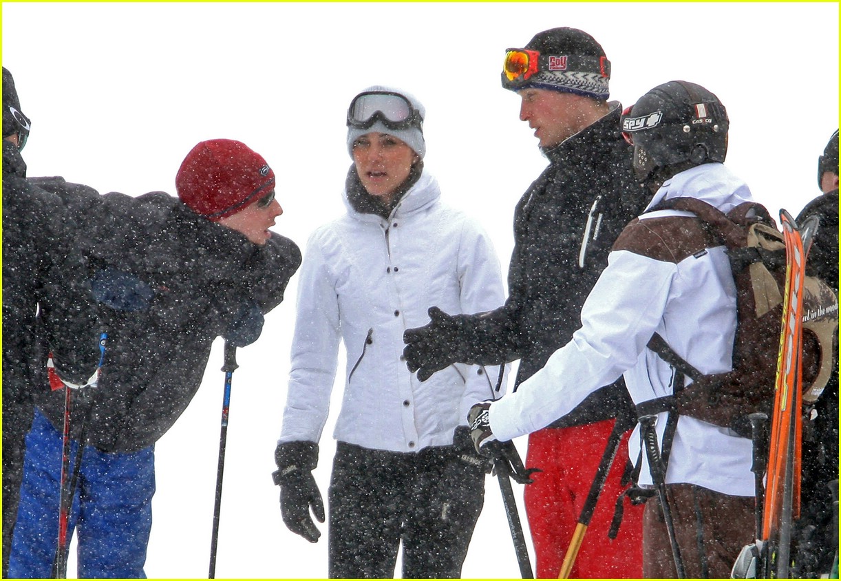 Prince William & Kate Middleton Hit the Ski Slopes: Photo 1001221 ...