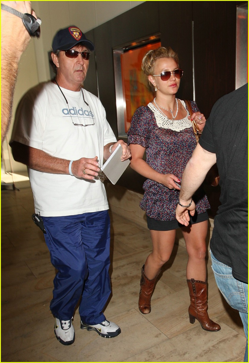 Photo: britney banks on comeback 01 | Photo 1082771 | Just Jared