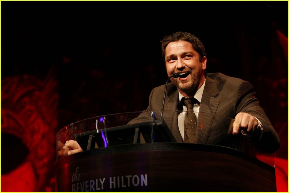 Gerard Butler Salutes the Youth: Photo 1088521 | Photos | Just Jared ...